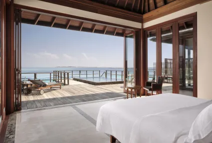 One Bedroom Ocean Suite with Pool - Villa Nautica
